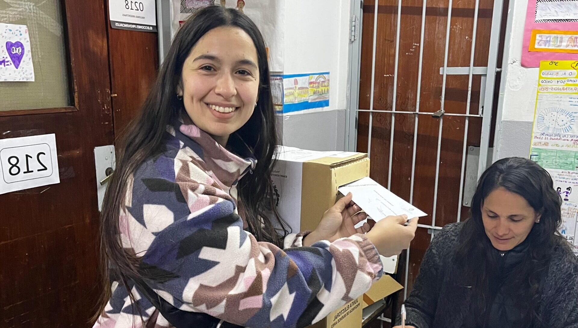 La candidata de La Libertad Avanza votó en Pablo Nogués - El Diario de ...