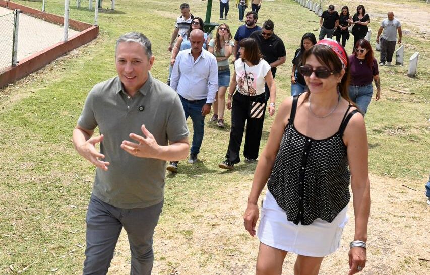 Gray visitó la sede del programa escuelas abiertas en verano - El ...